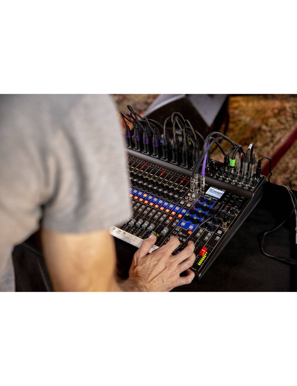 Zoom L-20 Livetrack Consola Digital de Audio Profesional 20 Entradas