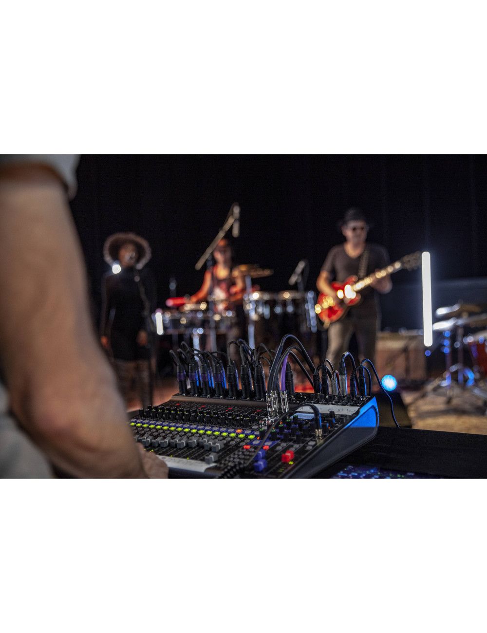 Zoom L-20 Livetrack Consola Digital de Audio Profesional 20 Entradas