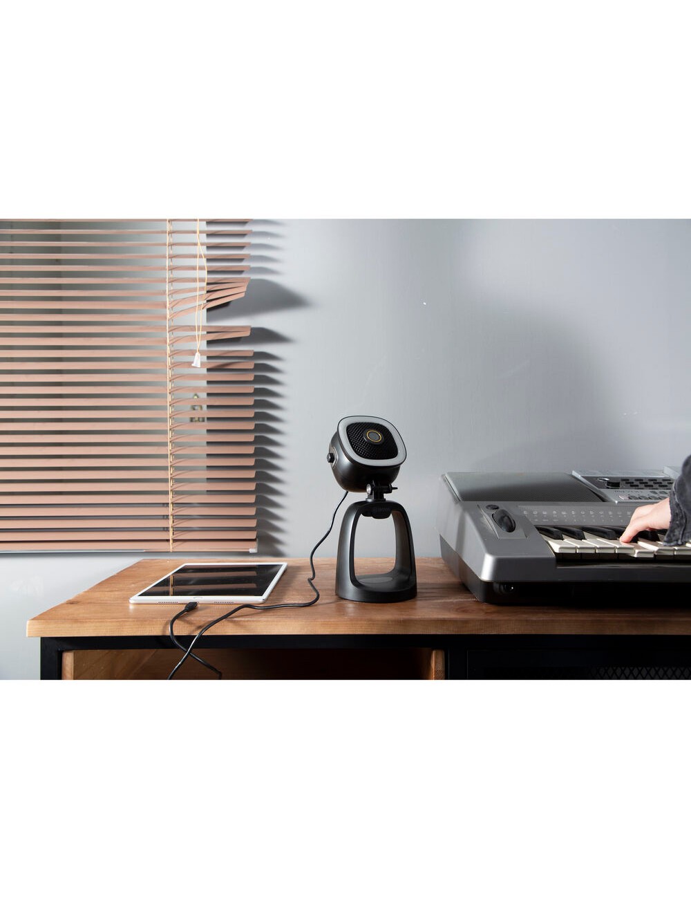 Boya BY-CM6B All in One, Micrófono, Cámara 4K y Luz Led