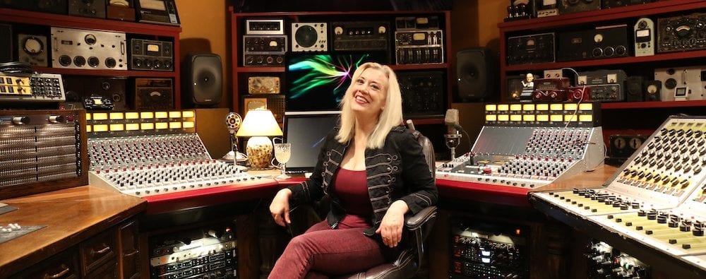 5 mujeres productoras musicales que deberías conocer - Apertura